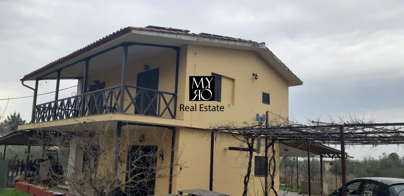 Μονοκατοικία δύο ορόφων σε αγροτεμάχιο 4000 τ.μ., Επαρχιακή οδός ...